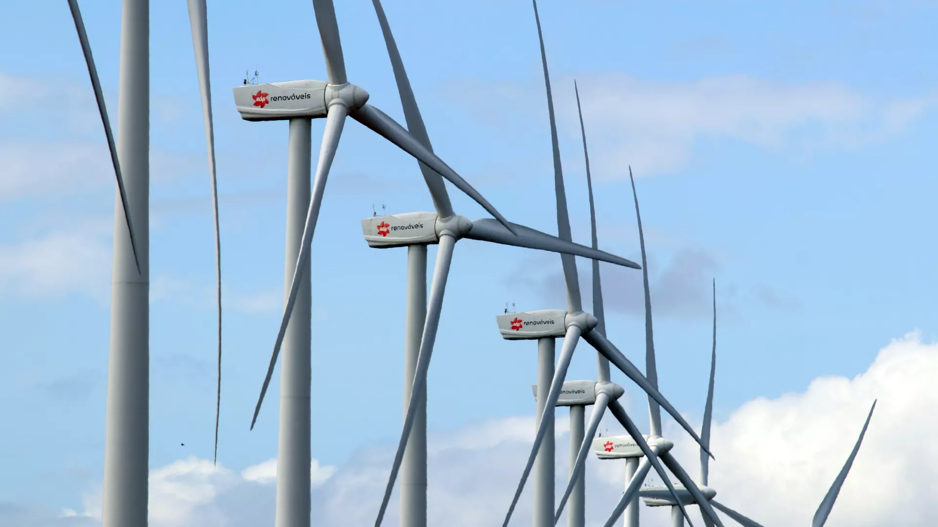 EDPR announces an €800 million Asset Rotation deal for wind farms in ...